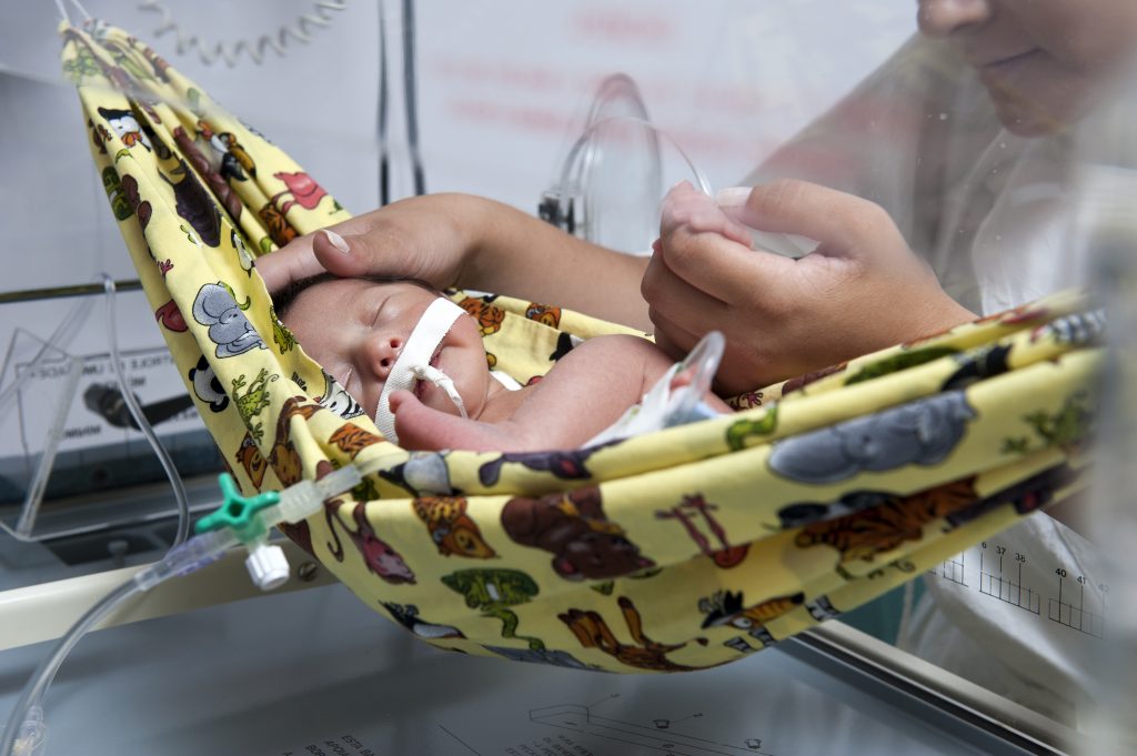 UTI Neonatal / Pediátrica - Hospital Santa Cruz