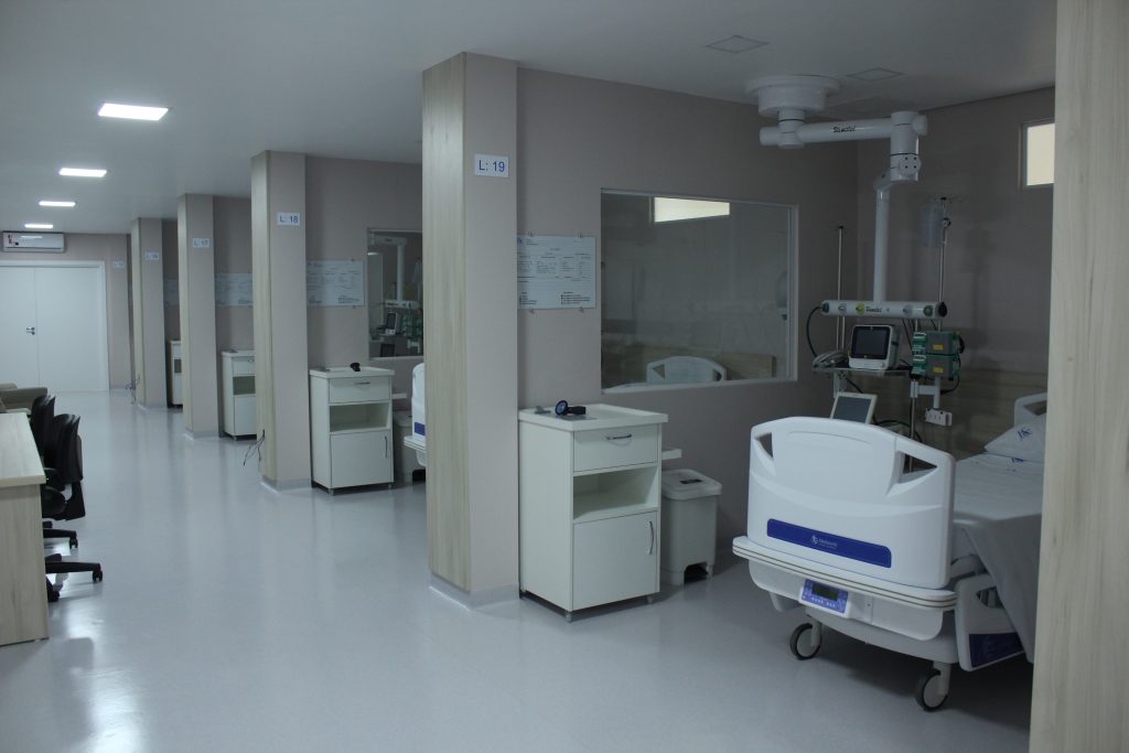 UTI Adulta - Hospital Santa Cruz